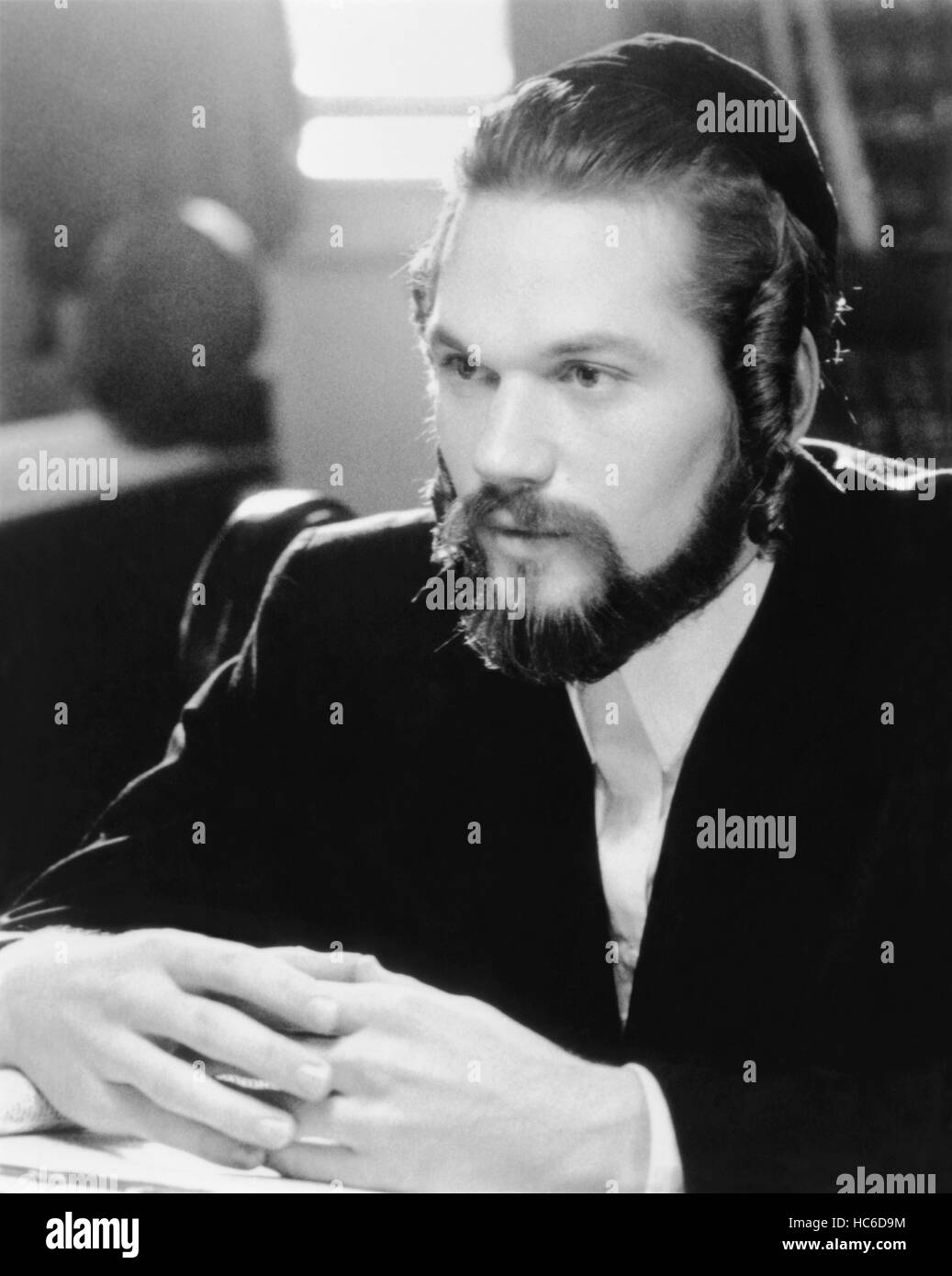 A STRANGER AMONG US, Eric Thal, 1992, ©Buena Vista/courtesy Everett ...