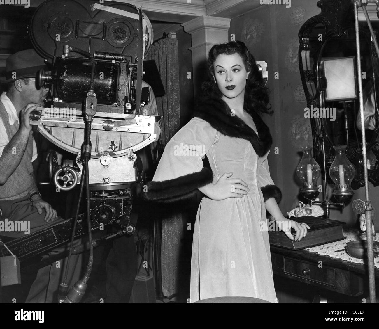 THE STRANGE WOMAN, Hedy Lamarr on set, 1946 Stock Photo - Alamy