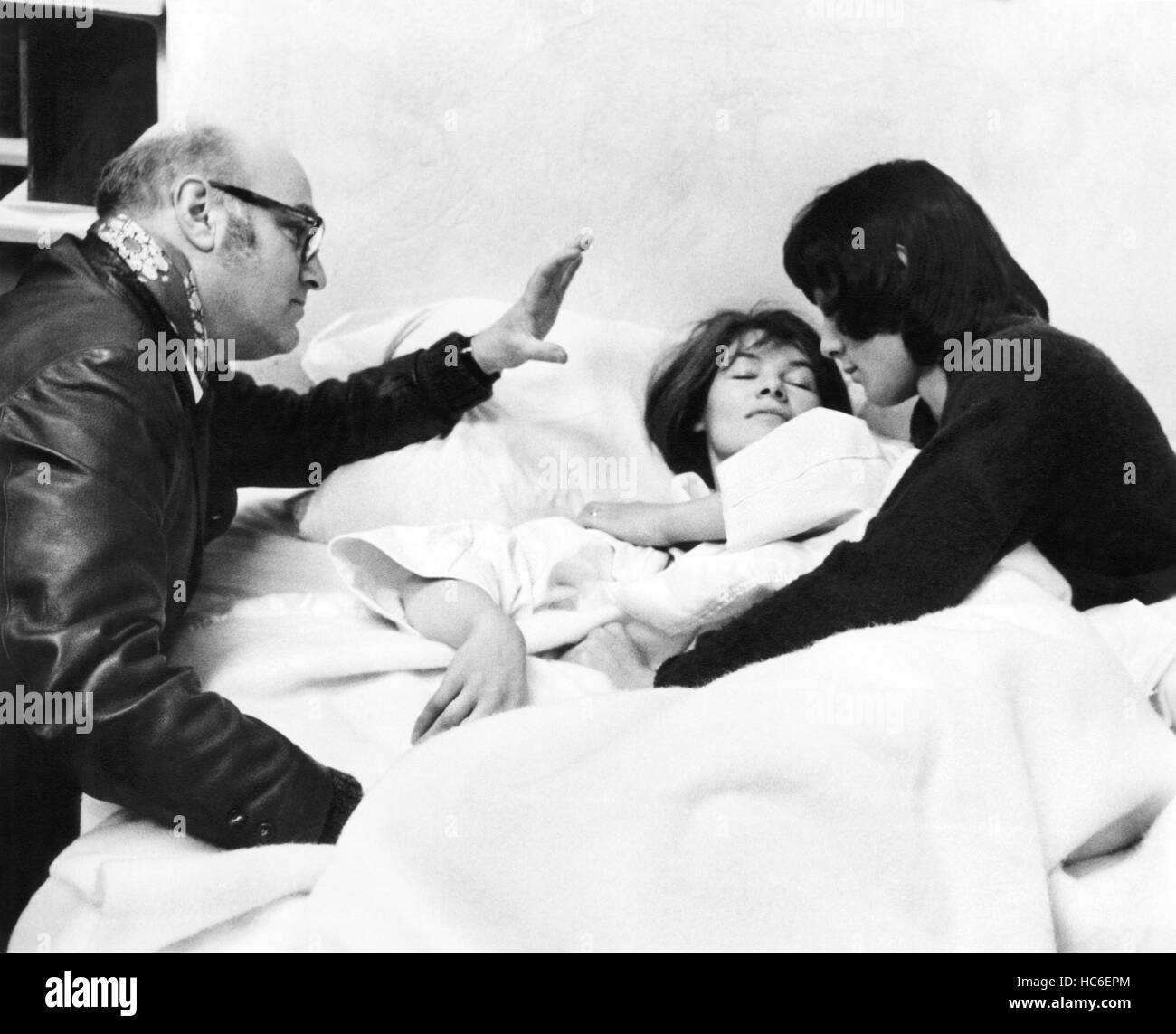 SUNDAY BLOODY SUNDAY, from left: director John Schlesinger, Glenda ...