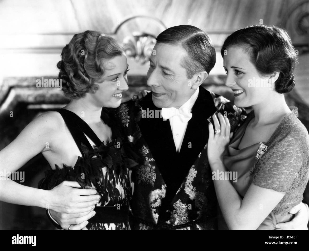 A SUCCESSFUL CALAMITY, l-r: Evalyn Knapp, George Arliss, Mary Astor ...