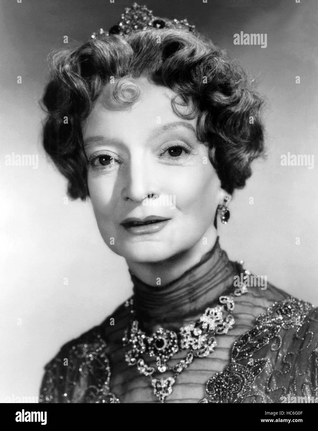 THE SWAN, Estelle Winwood, 1956 Stock Photo - Alamy
