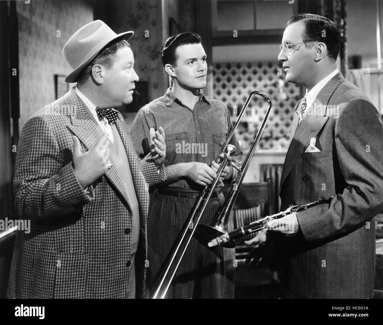 SWEET AND LOW-DOWN, from left, Jack Oakie, James Cardwell, Benny ...