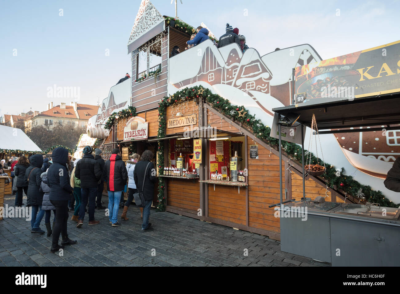 PRAGUE, CZECH REPUBLIC - DECEMBER 3, 2016: Peoples on the famous advent ...