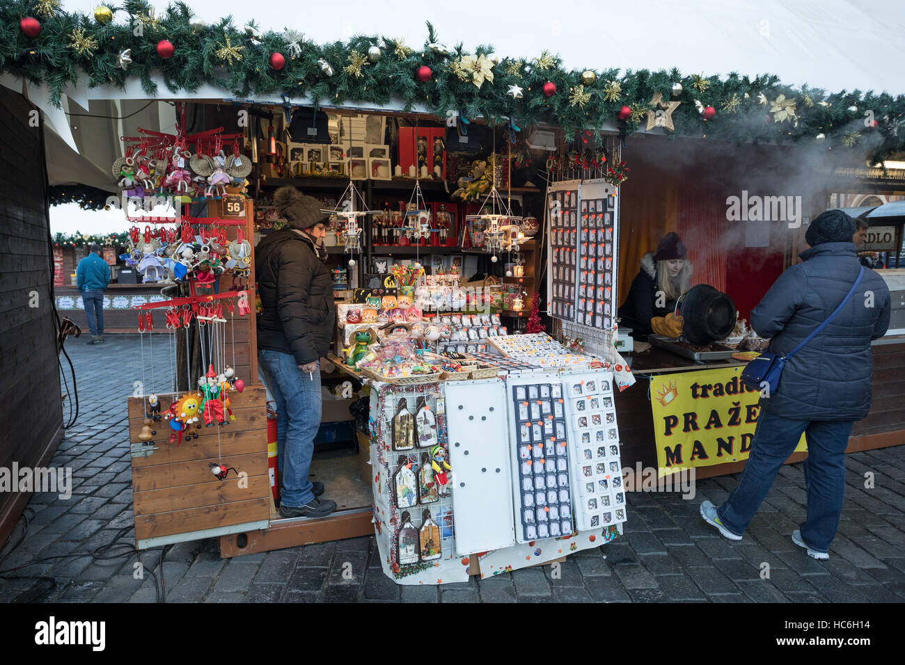 PRAGUE, CZECH REPUBLIC - DECEMBER 3, 2016: Peoples on the famous advent ...
