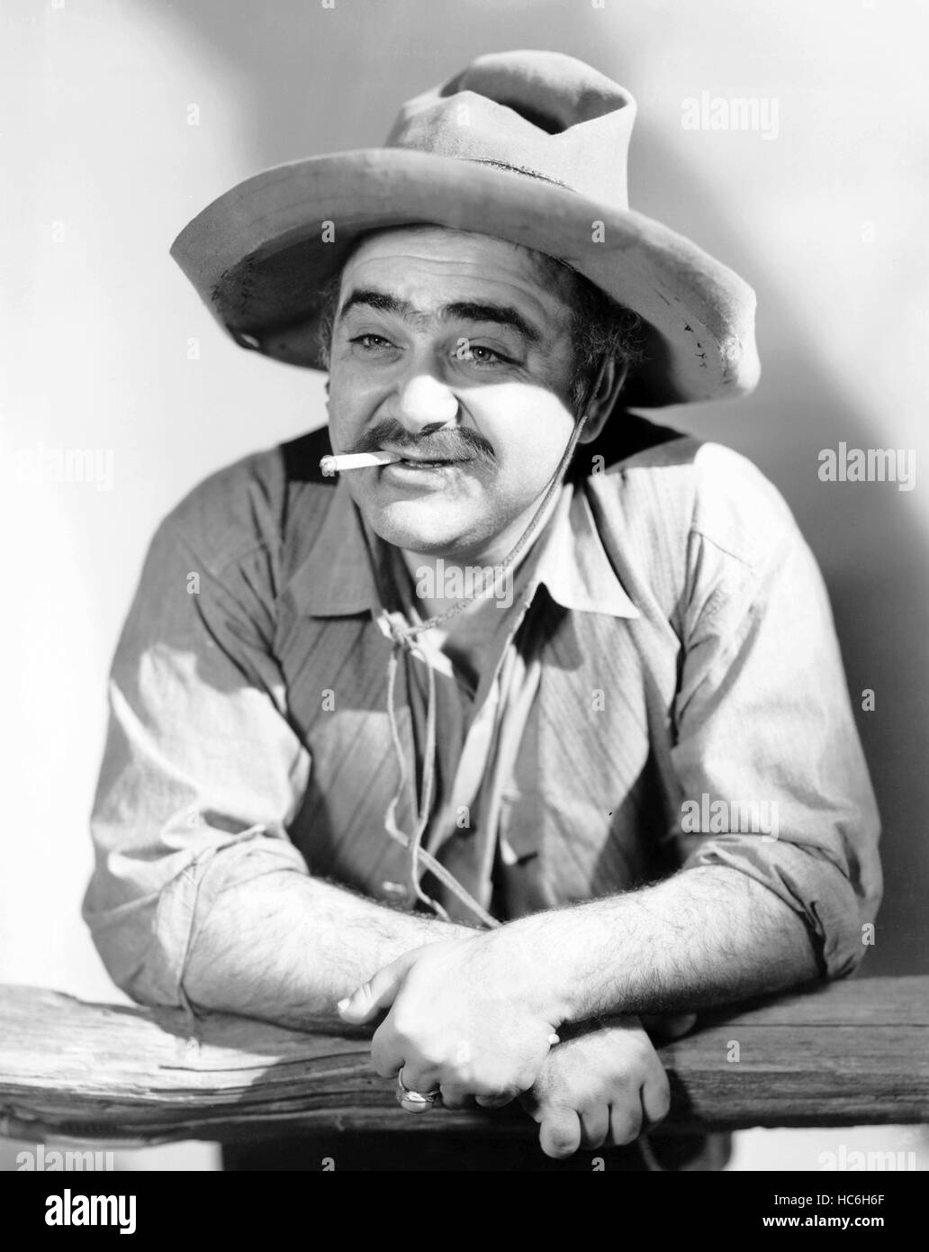 THE TEXAS RANGERS RIDE AGAIN, Akim Tamiroff, 1940 Stock Photo - Alamy