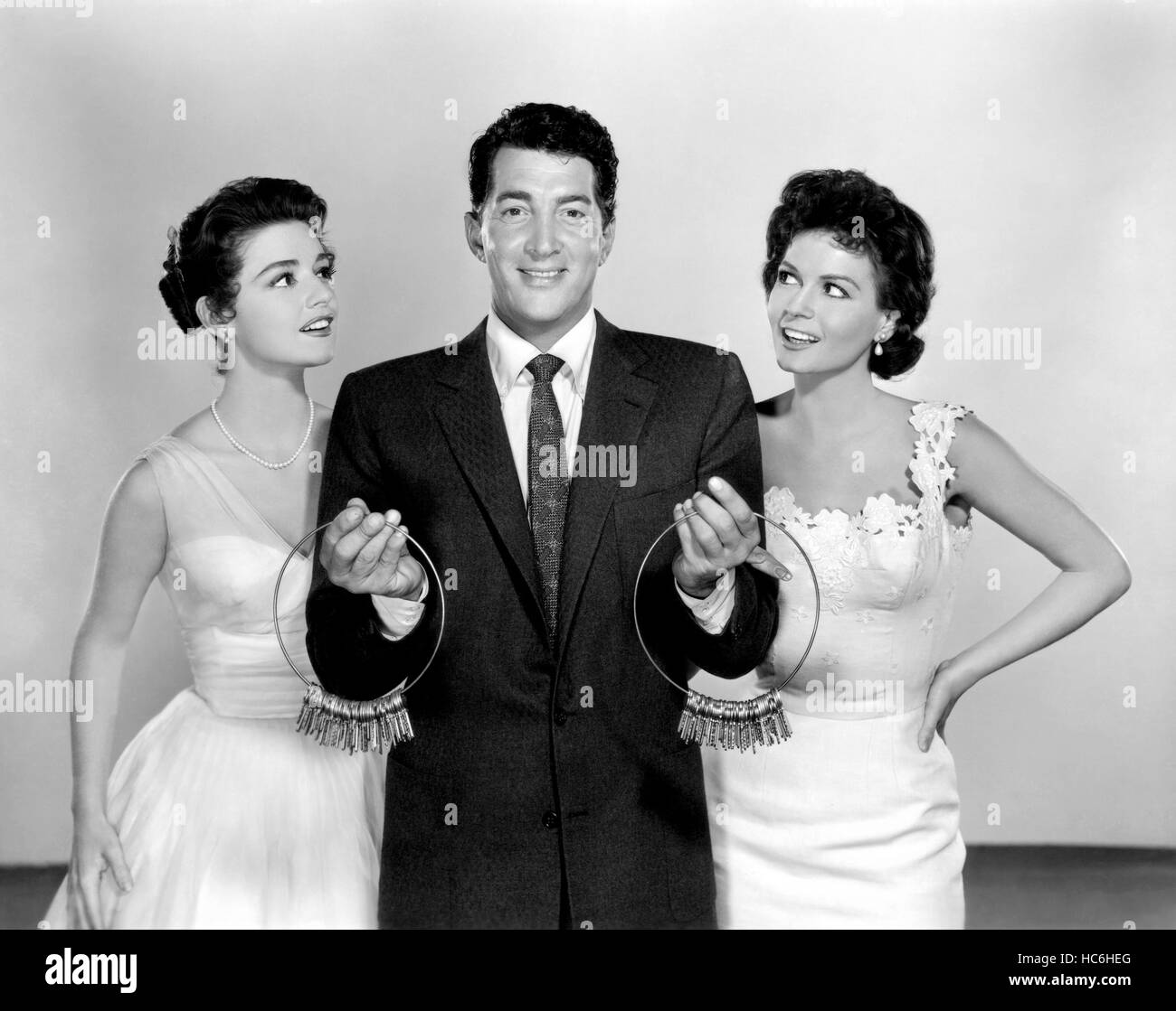 TEN THOUSAND BEDROOMS, from left, Anna Maria Alberghetti, Dean Martin ...