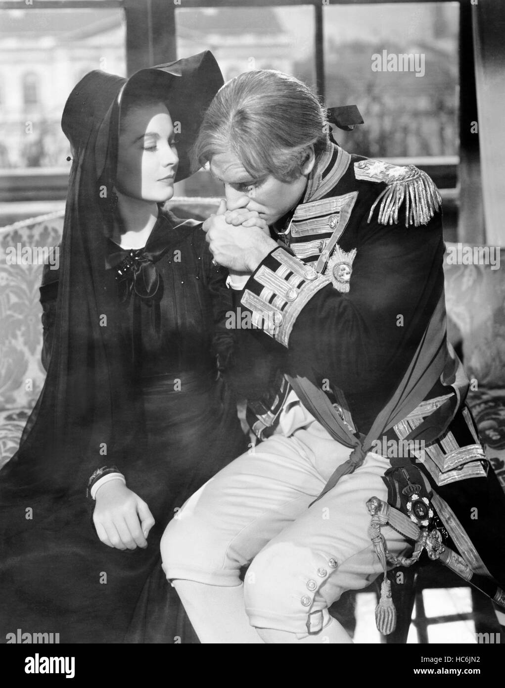 THAT HAMILTON WOMAN, from left: Vivien Leigh, Laurence Olivier as Lord ...