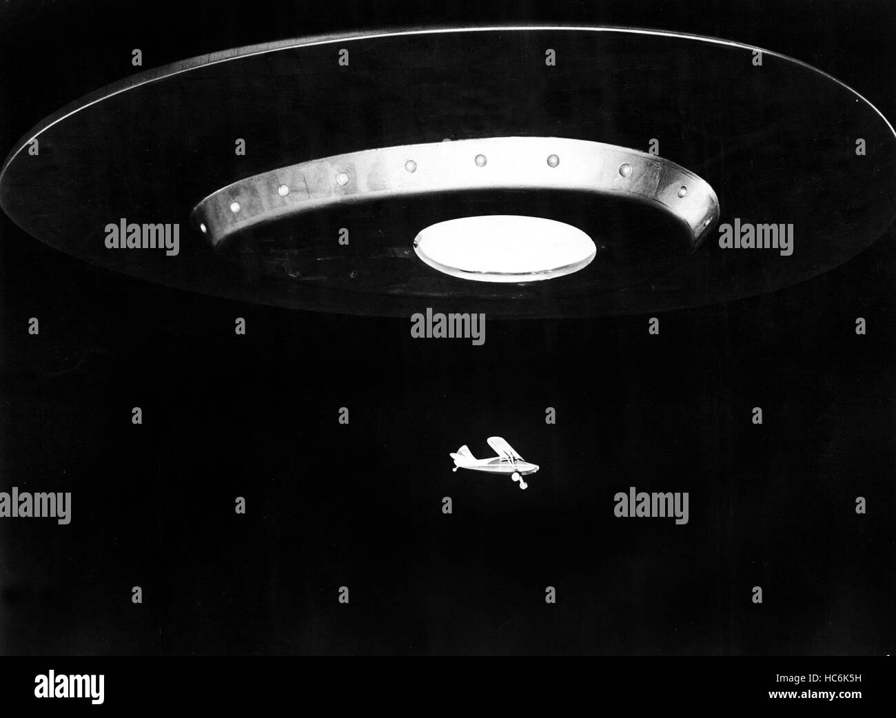 THIS ISLAND EARTH, 1955 Stock Photo - Alamy