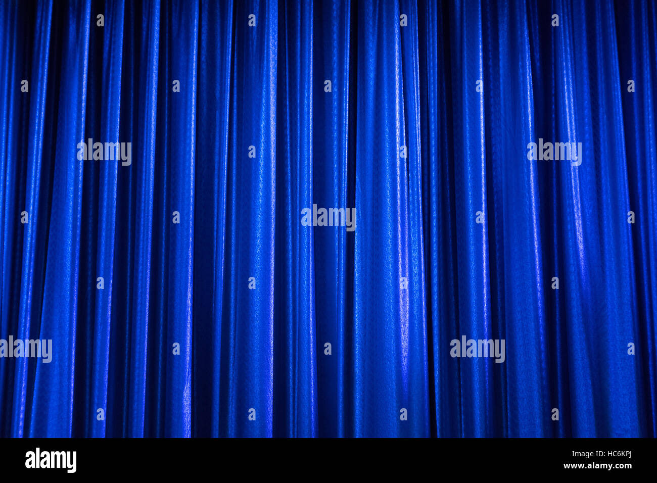 Blue velvet curtain hi-res stock photography and images - Alamy