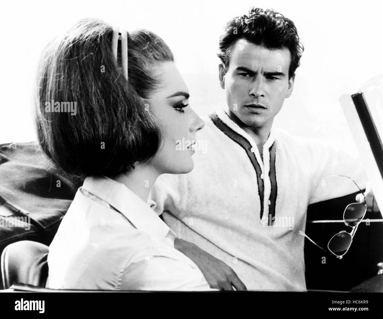 THAT MAN IN ISTANBUL, (aka ESTAMBUL 65), from left, Sylva Koscina ...