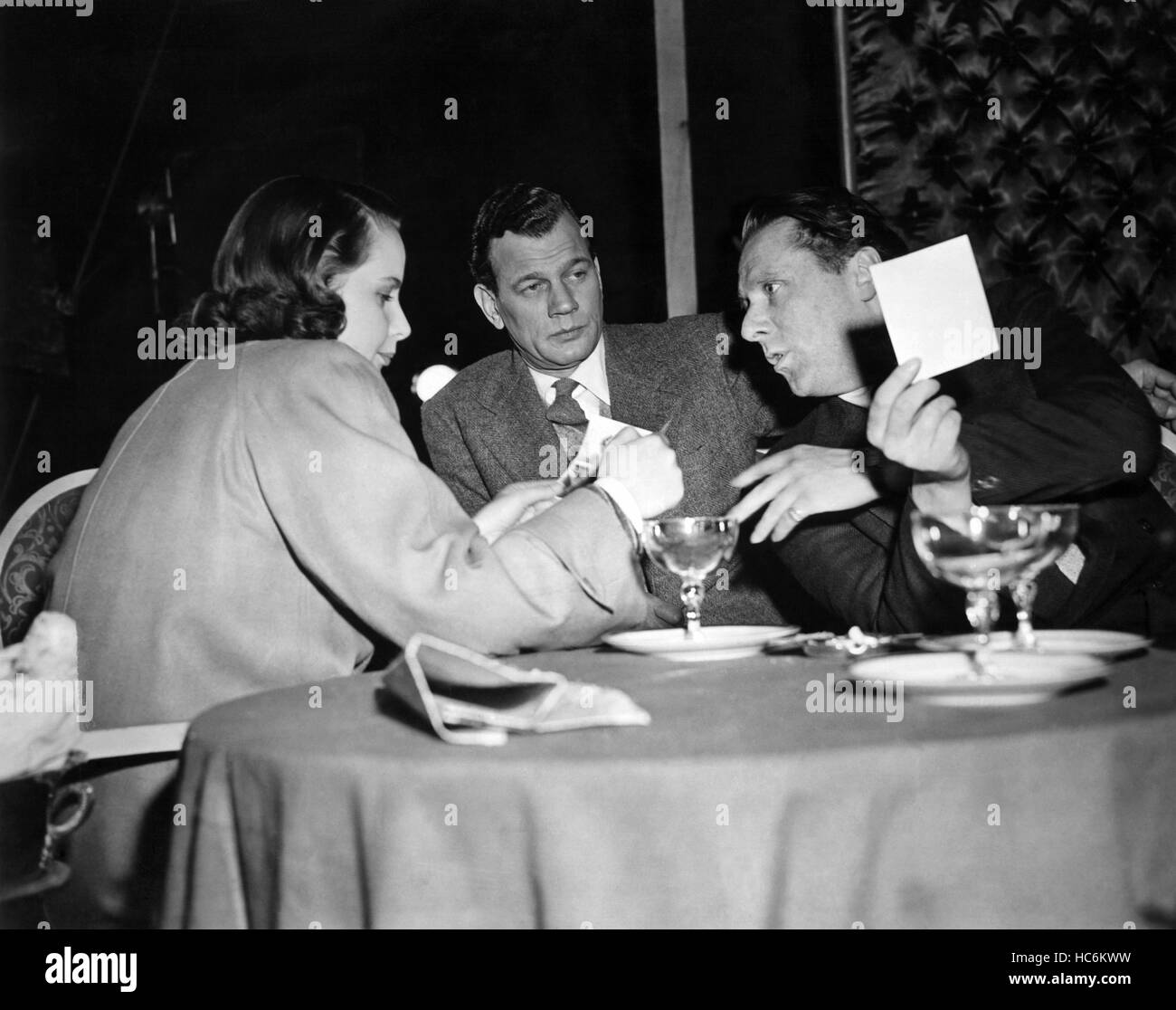 THIRD MAN, Alida Valli and Joseph Cotten with director Carol Reed, 1949 ...