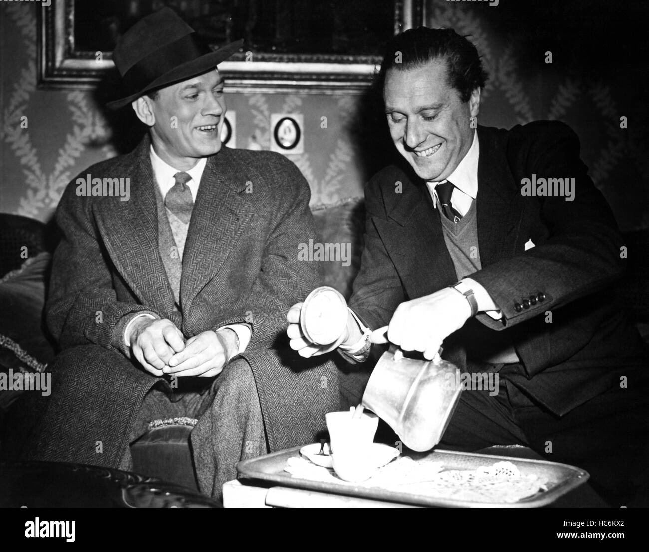 THE THIRD MAN, Joseph Cotten and director Carol Reed drinking coffee on ...