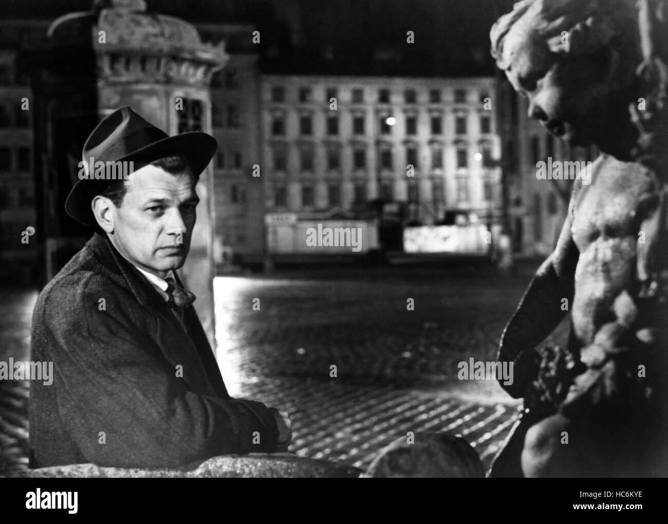 THE THIRD MAN, Joseph Cotten, 1949 Stock Photo - Alamy