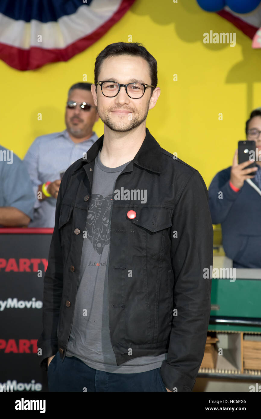 Joseph Gordon-Levitt attending the Los Angeles premiere of Sony's ...