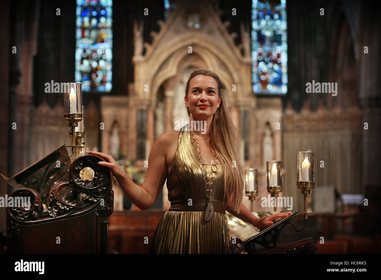 Operatic arias hi-res stock photography and images - Alamy