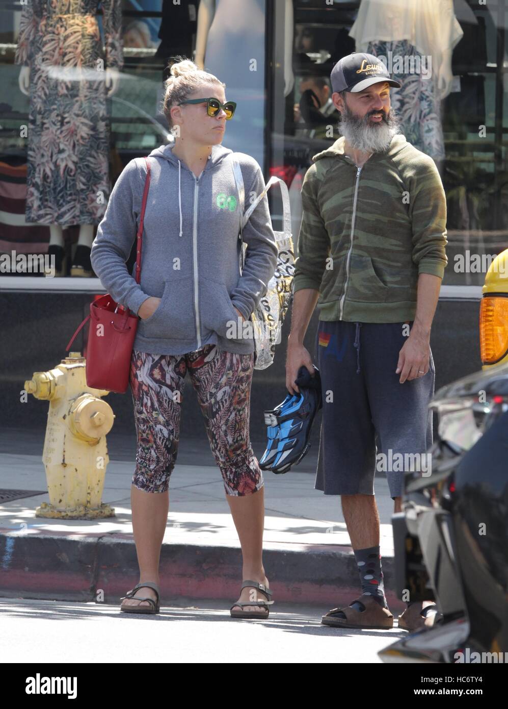 Busy Philipps and her husband Marc Silverstein leave SoulCycle in ...