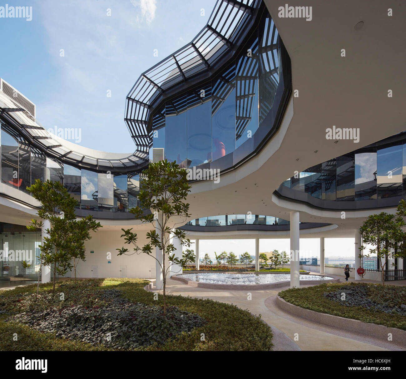 Lightwell exterior hi-res stock photography and images - Alamy