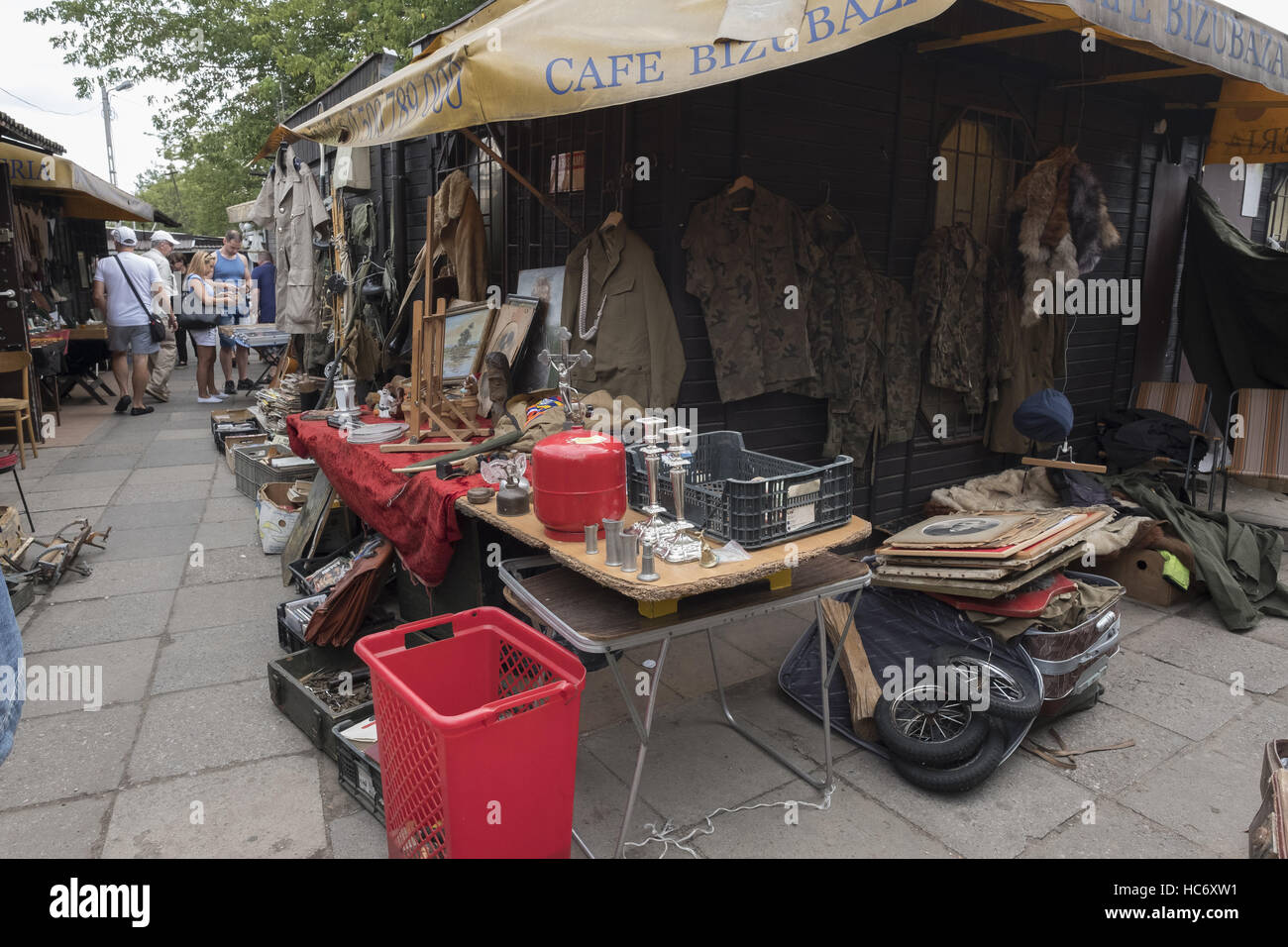Bazar na kole flea market in warsaw hi-res stock photography and images ...