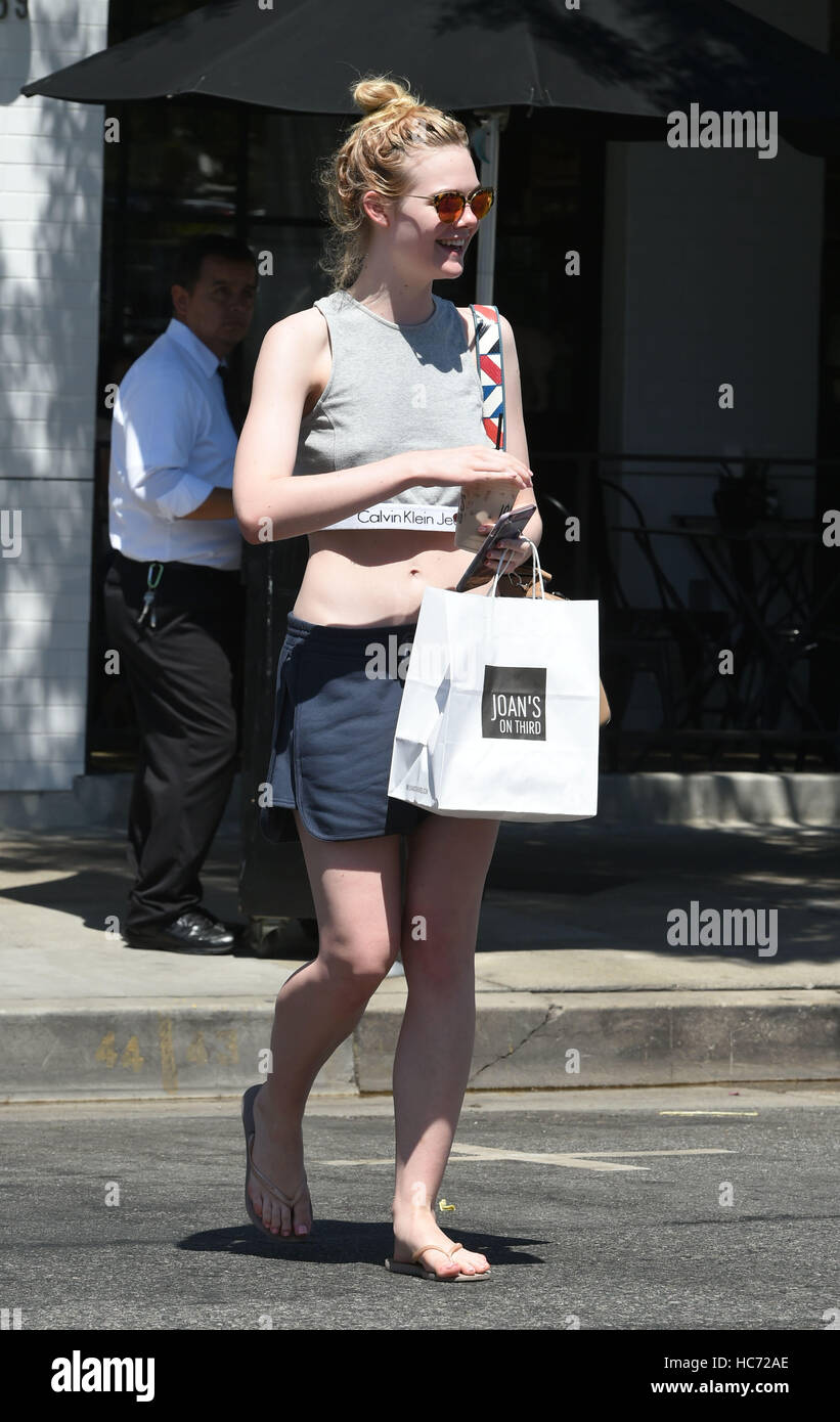 Elle Fanning gets lunch from Joans On Third Featuring: Elle Fanning ...