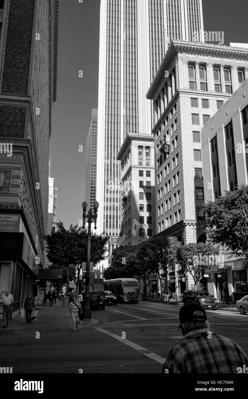 White edifice Black and White Stock Photos & Images - Alamy