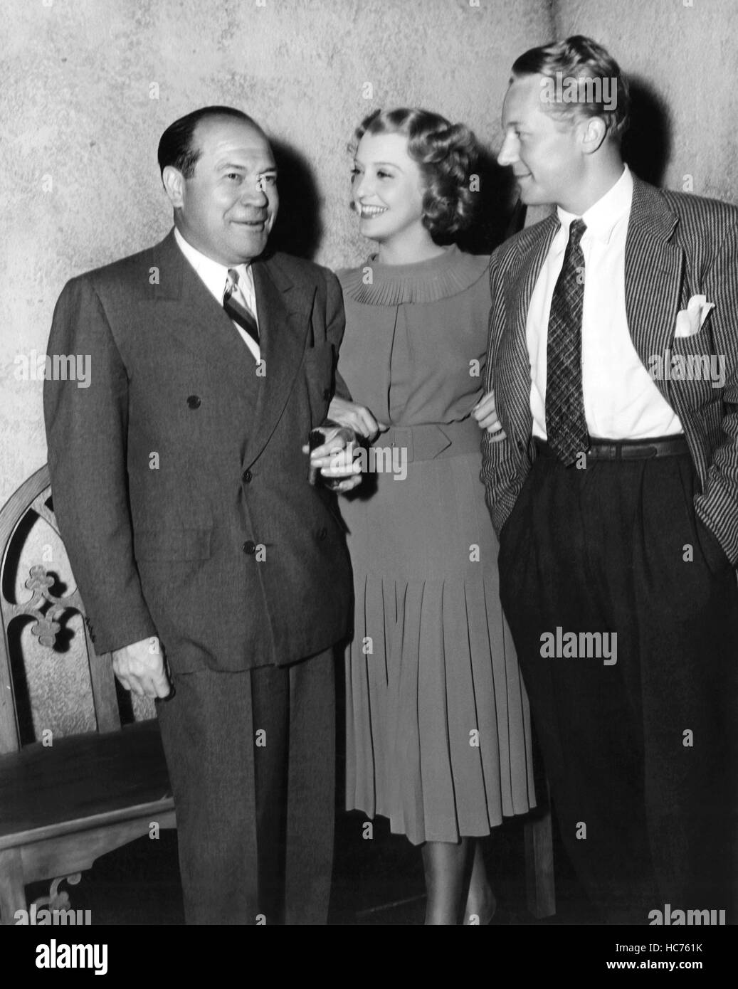 SMILIN' THROUGH, from left: MGM executive Eddie Mannix congradulate ...