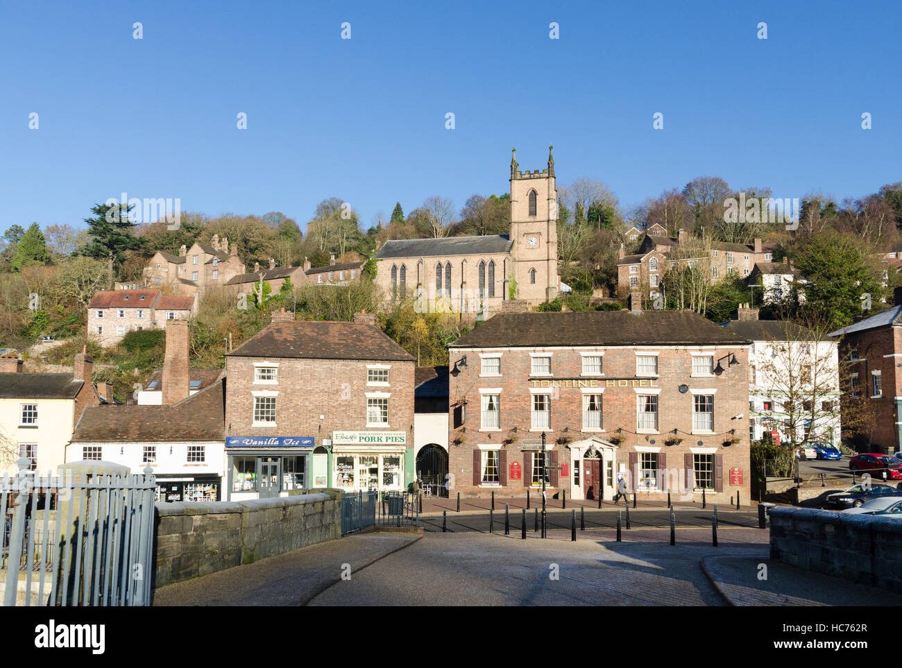 The Tontine Hotel in Ironbridge viewed across the Iron Bridge Stock ...