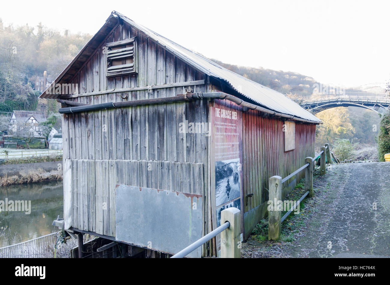 Coracles hi-res stock photography and images - Alamy