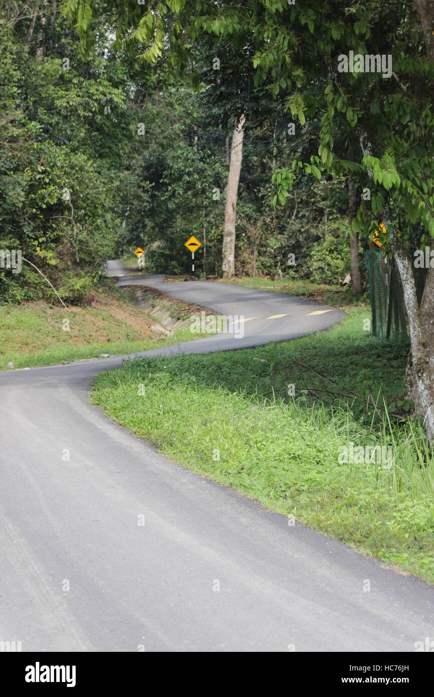 Winding road with bends hi-res stock photography and images - Alamy