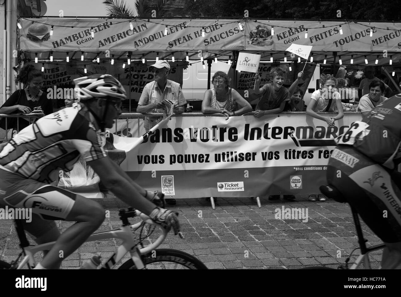 France crowd flags Black and White Stock Photos & Images - Alamy