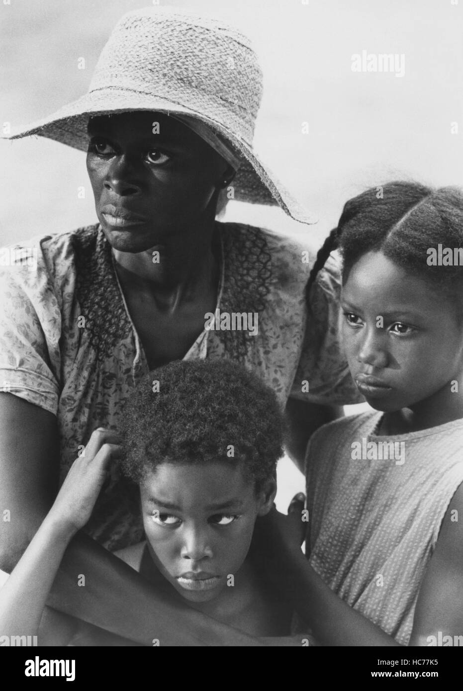 SOUNDER, from left: Cicely Tyson, Eric Hooks, Yvonne Jarrell, 1972, TM ...