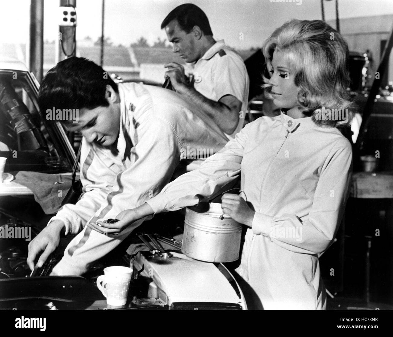 SPEEDWAY, Elvis Presley, Nancy Sinatra, 1968 Stock Photo - Alamy