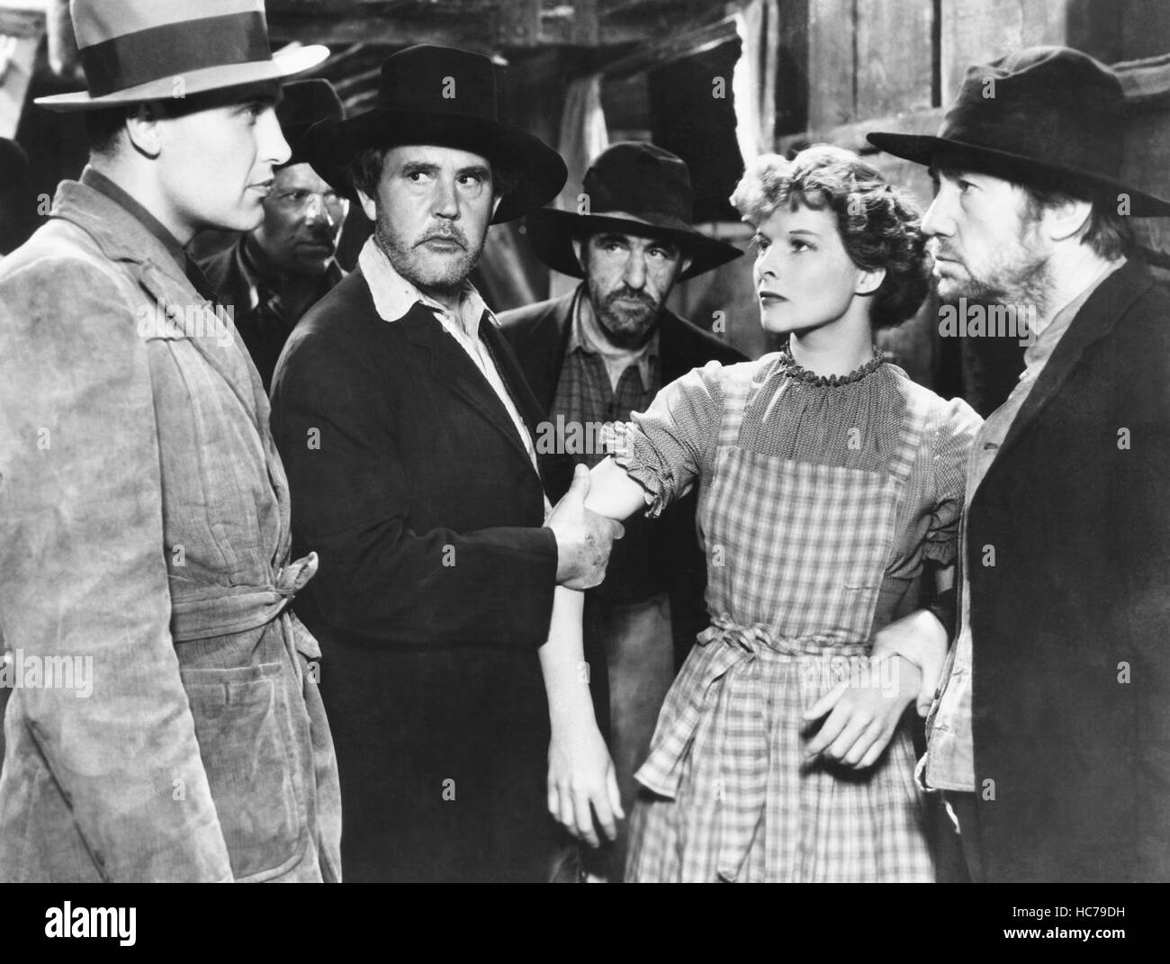 SPITFIRE, left: Ralph Bellamy; second from left: Sidney Toler; second ...