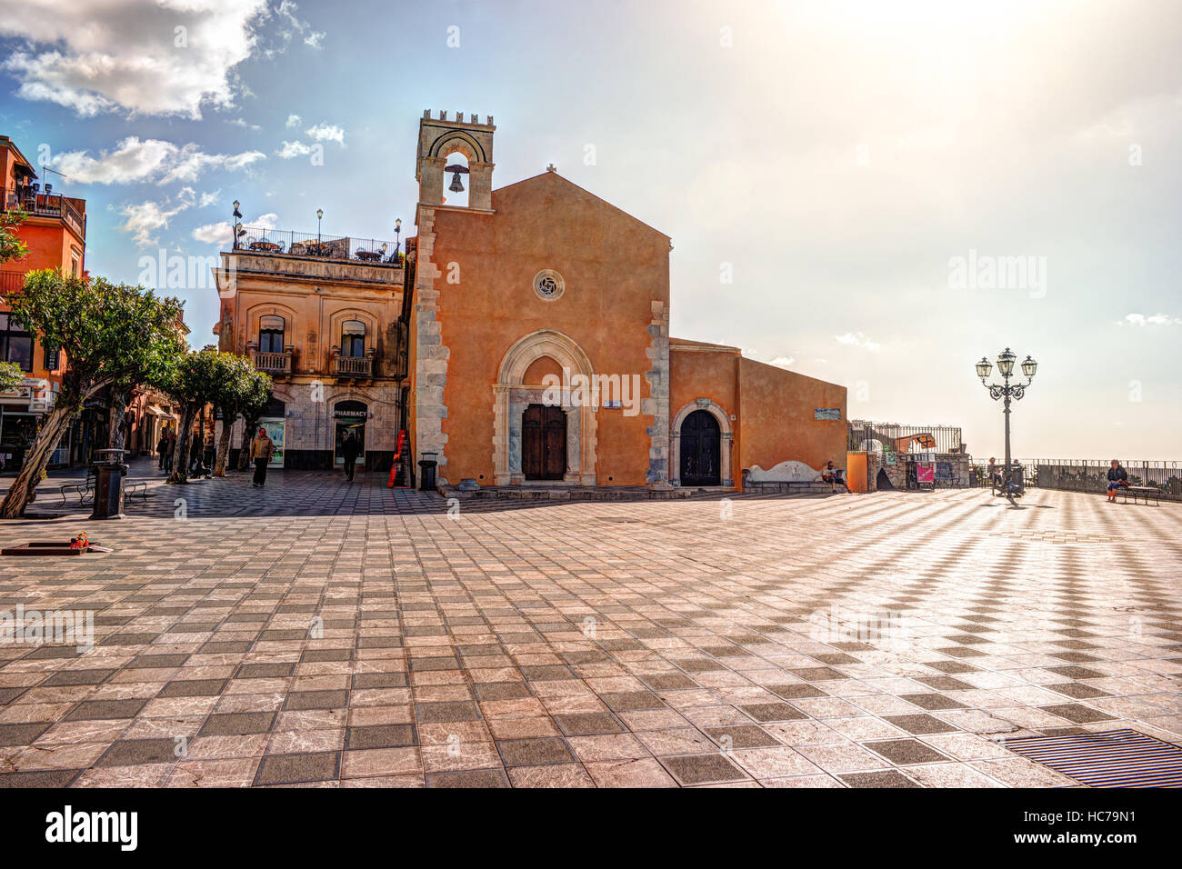View over the main square in Taormina Stock Photo - Alamy