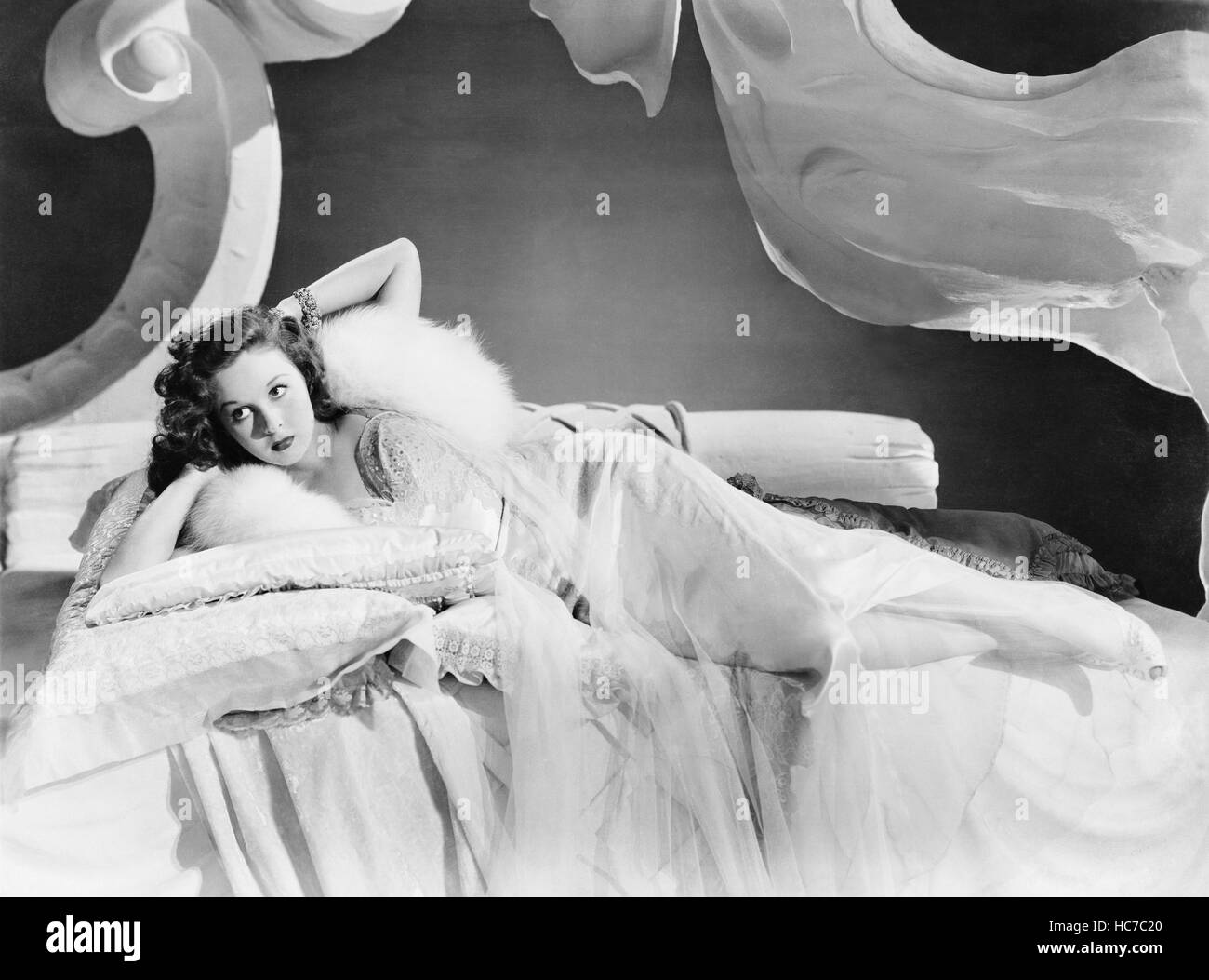 STAR SPANGLED RHYTHM, Susan Hayward, 1942 Stock Photo - Alamy