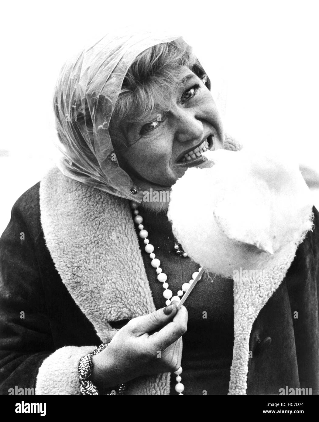 A TASTE OF HONEY, Dora Bryan, 1961 Stock Photo - Alamy