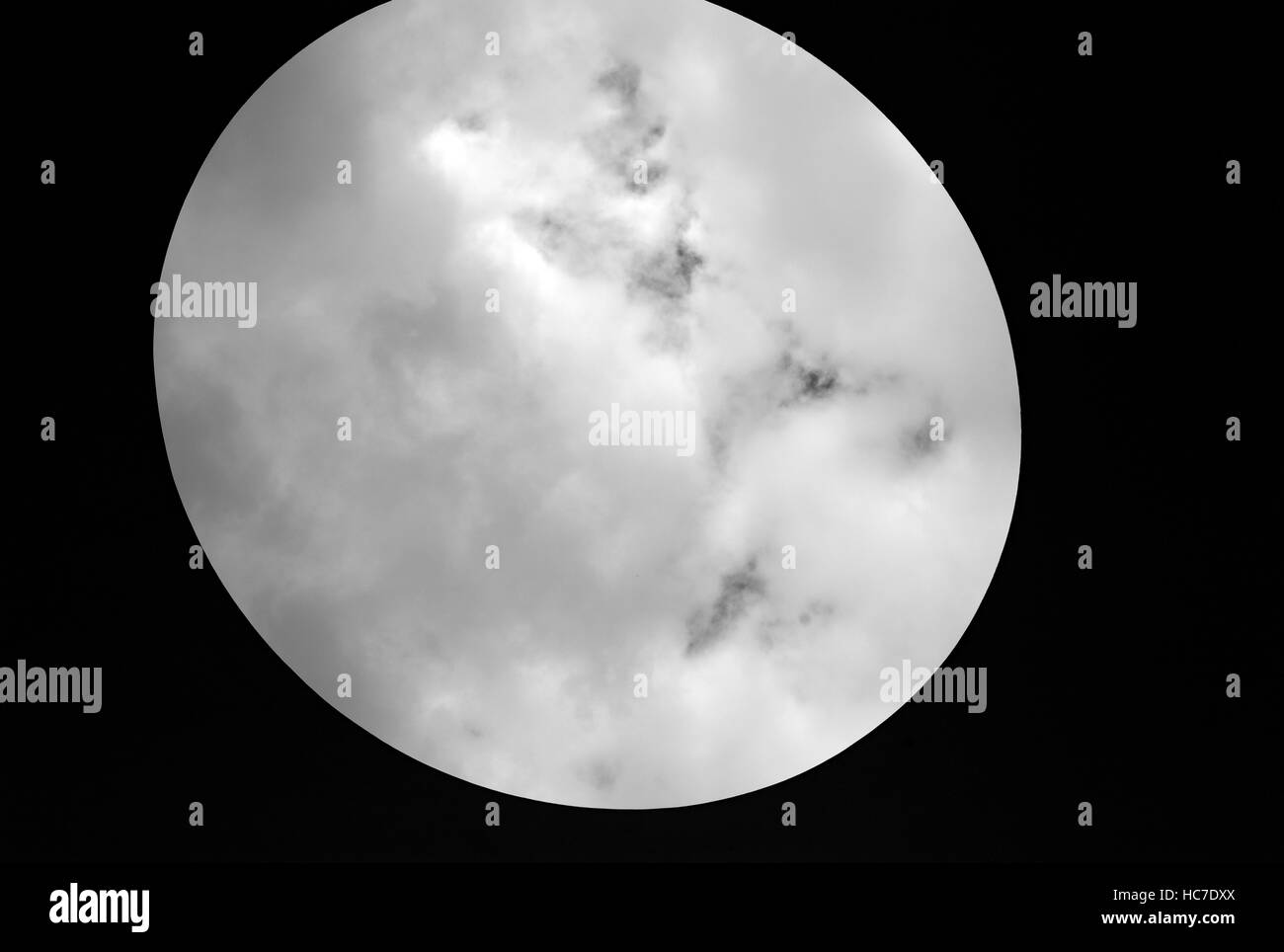 James turrell skyspace hi-res stock photography and images - Alamy