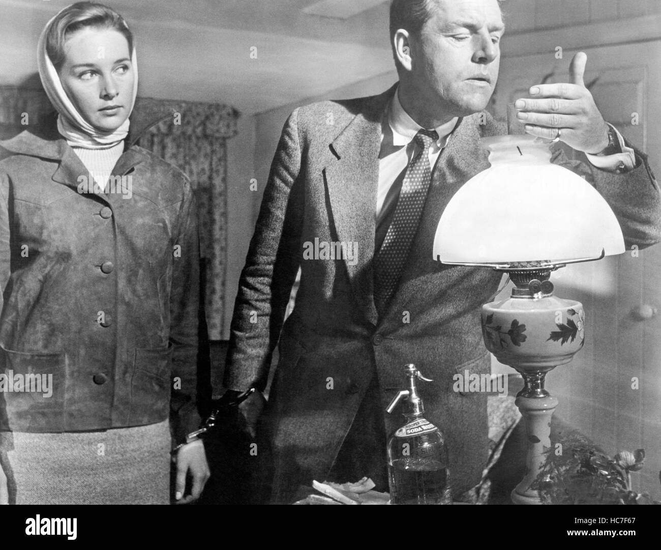 THE 39 STEPS, from left: Taina Elg, Kenneth More, 1959. ©20th Century ...