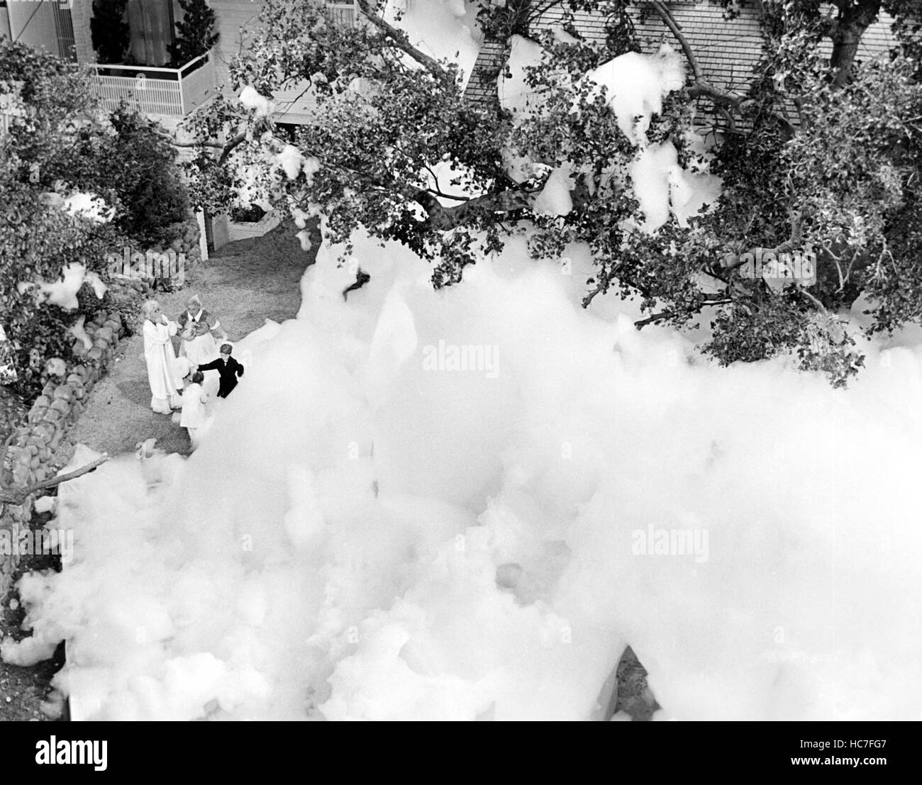 THE THRILL OF IT ALL, Doris Day, and family, surrounded by the Happy ...