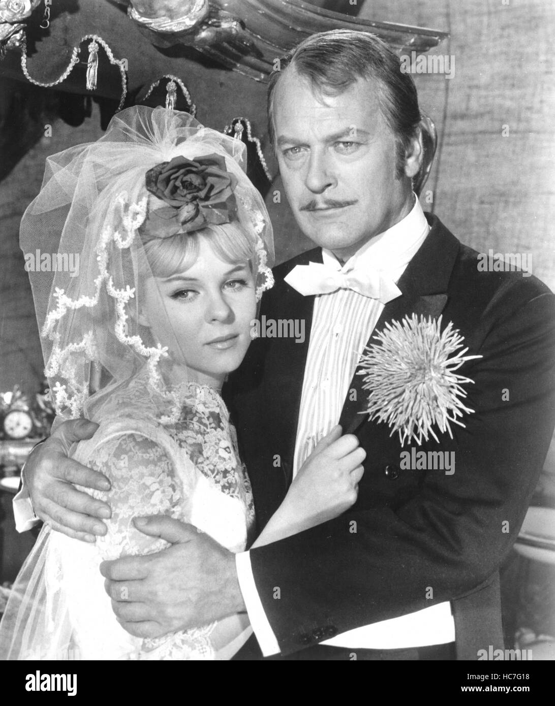 THREE PENNY OPERA, (aka DIE DREIGROSCHENOPER), June Ritchie, Curd ...