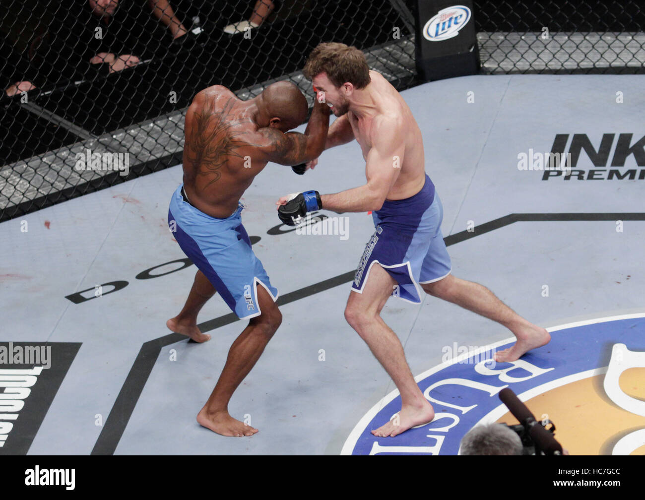 Marcus Brimage, left, fights Stephen Bass at The Ultimate Fighter 14 ...