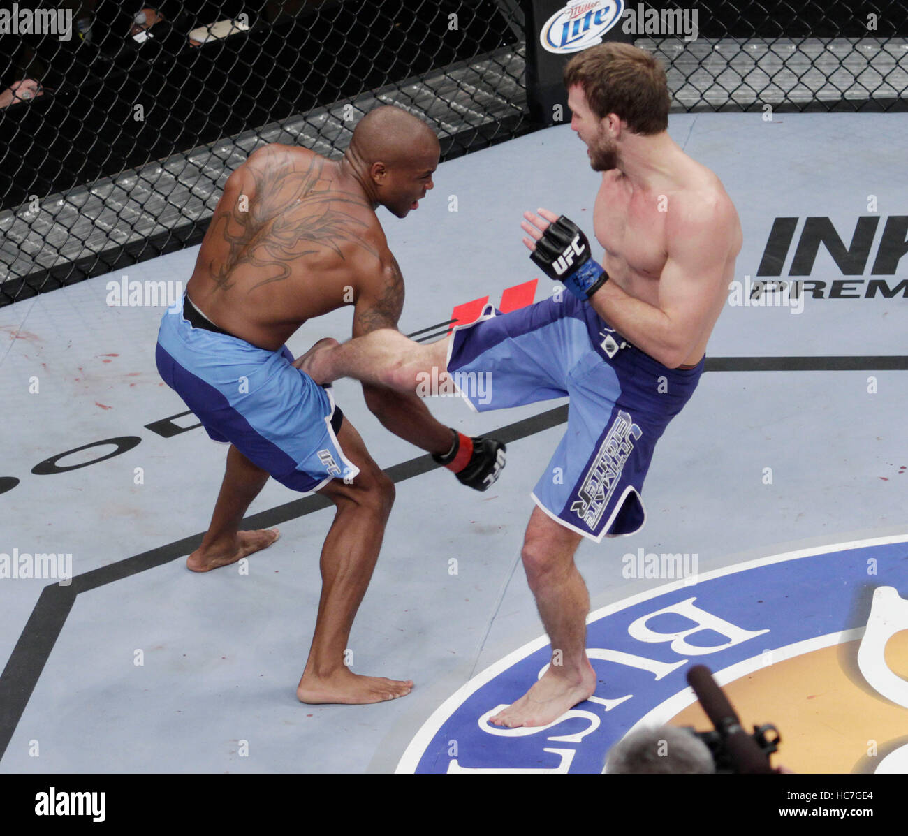 Marcus Brimage, left, fights Stephen Bass at The Ultimate Fighter 14 ...