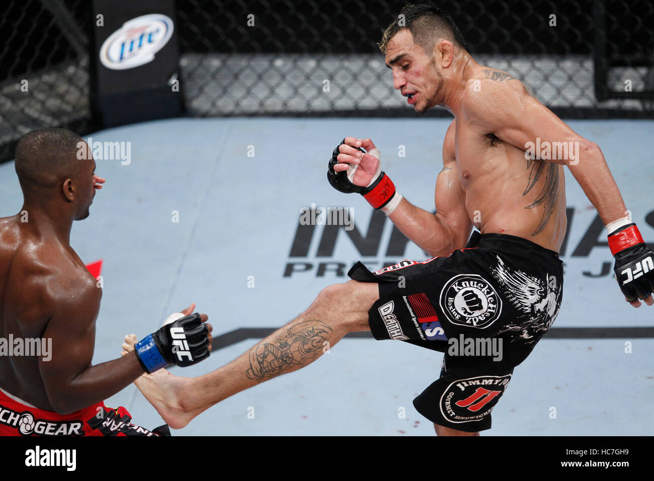 Tony Ferguson, right, fights Yves Edwards at The Ultimate Fighter 14 ...