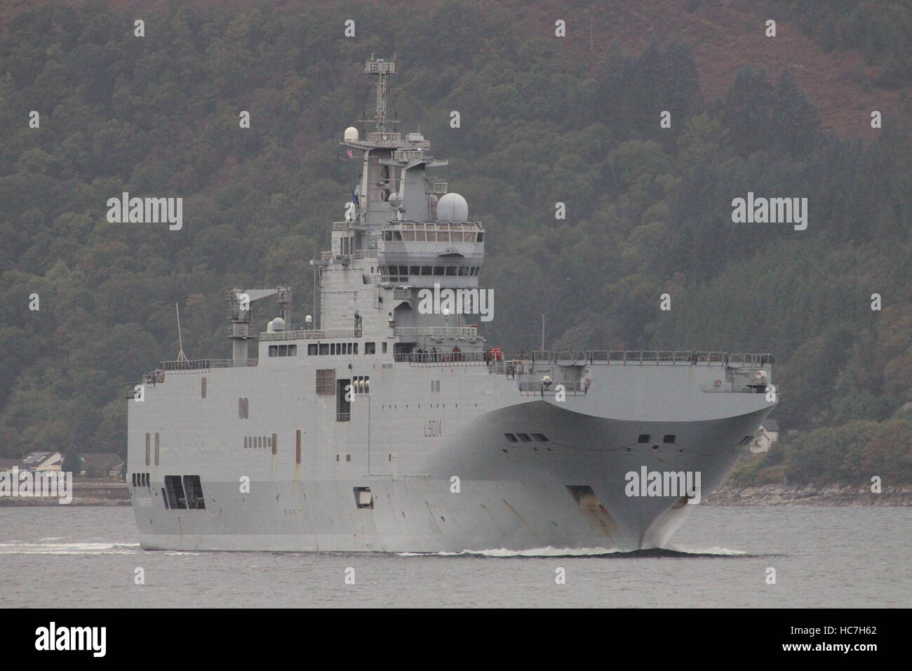 FS Tonnerre (L9014), a Mistral-class amphibious assault ship of the French Navy, arriving for ...