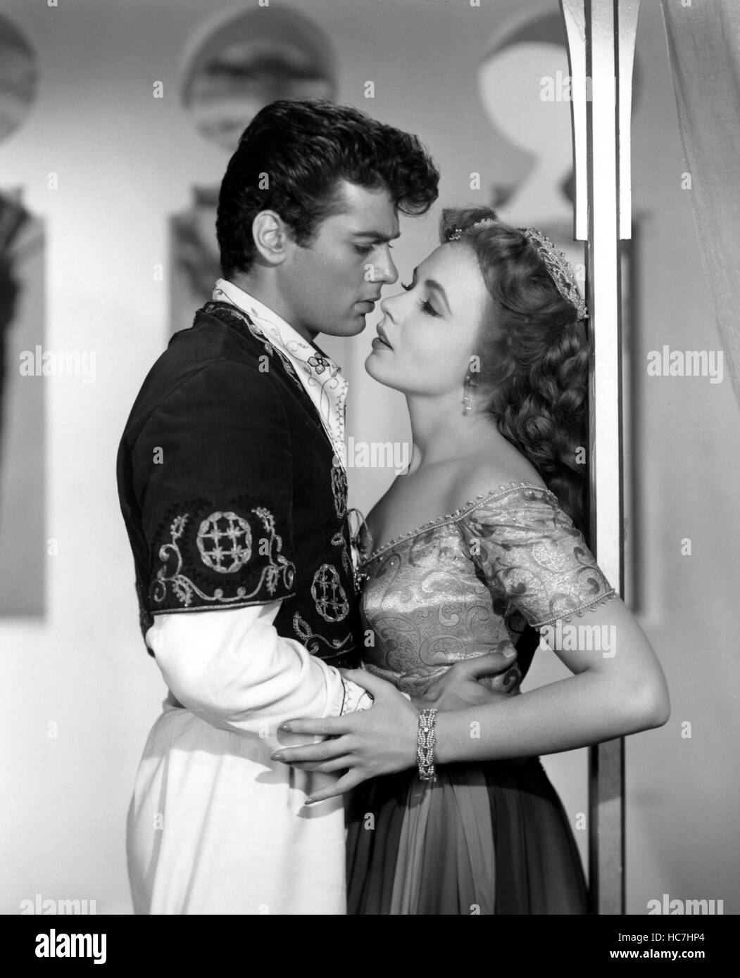 SON OF ALI BABA, Tony Curtis, Piper Laurie, 1952 Stock Photo - Alamy