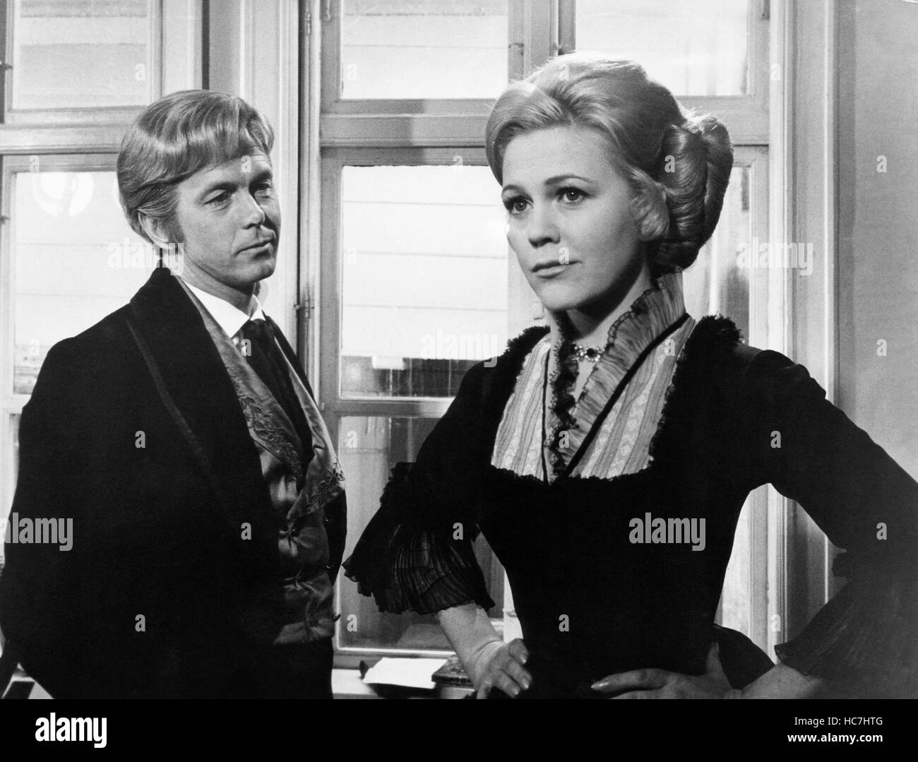 SONG OF NORWAY, Toralv Maurstad, Christina Schollin, 1970 Stock Photo ...