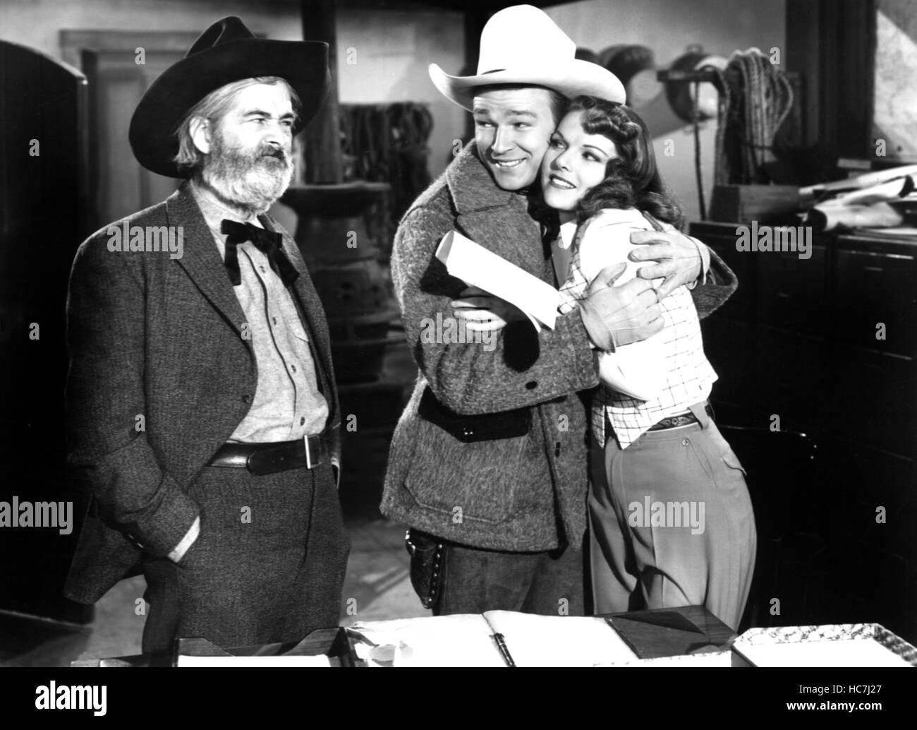 SOUTH OF SANTA FE, from left: Gabby Hayes, Roy Rogers, Linda Hayes ...