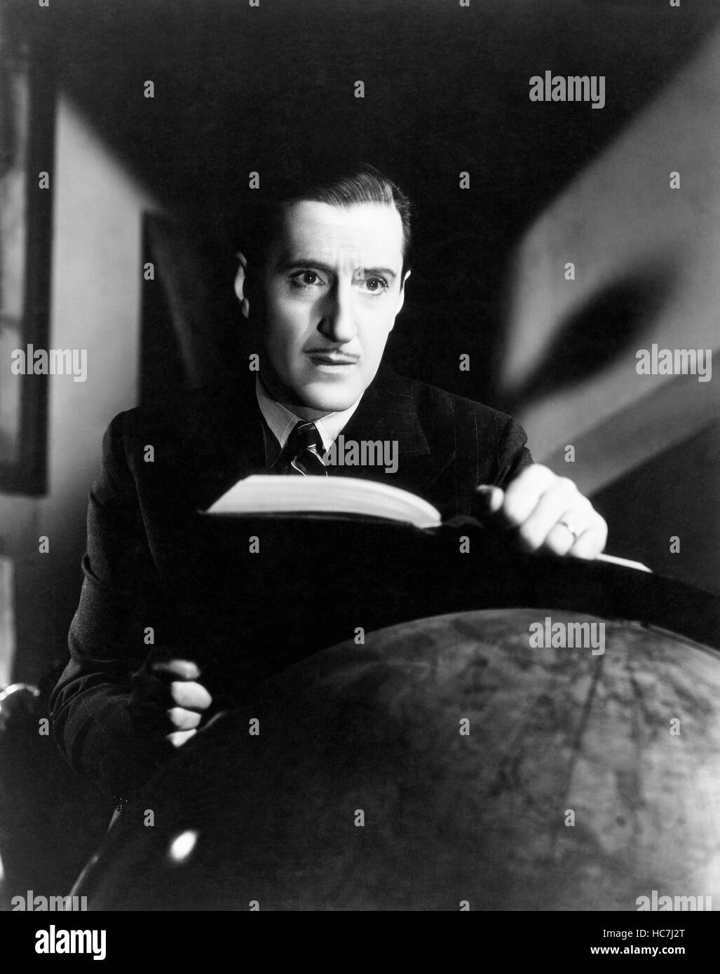 SON OF FRANKENSTEIN, Basil Rathbone, 1939 Stock Photo - Alamy