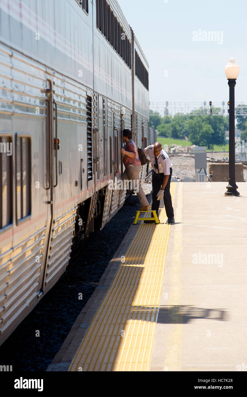 Amtrak train at Galesburg, Knox County, Illinois, USA Stock Photo - Alamy