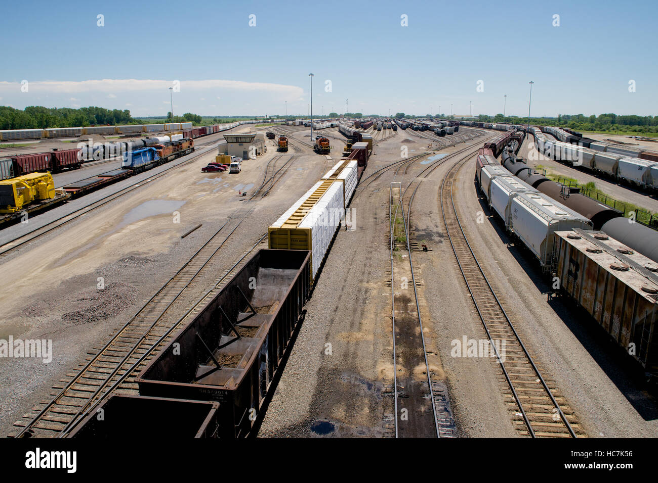 Railroad yard hi-res stock photography and images - Alamy