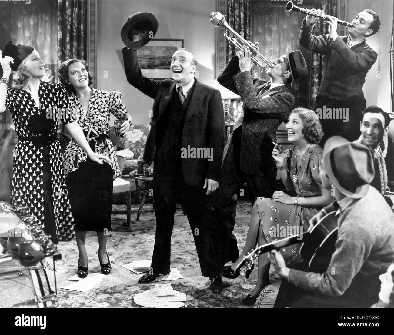 START CHEERING, Jimmy Durante (center), 1938 Stock Photo - Alamy